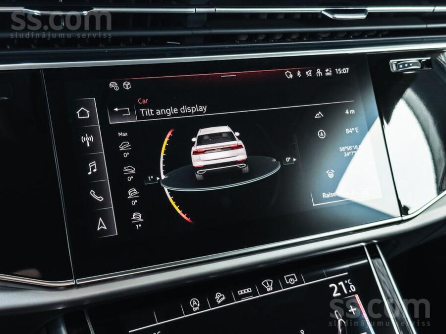 Black Audi Q8 2023 in Riga, with an engine capacity of 3.00 L and mileage of 70 thousand km for 54900 €, photo 29 on AUTOMOTO.COM.LV