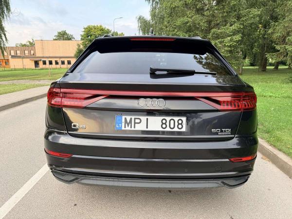 Melns Audi Q8 2018 Tauragė, ar dzinēja tilpumu 2.97 L un nobraukumu 243 tūkst. km par 44000 €, foto 6 vietnē AUTOMOTO.COM.LV