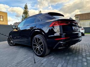 Melns Audi Q8 2018 Marijampole, ar dzinēja tilpumu 2.97 L un nobraukumu 249 tūkst. km par 39990 €, foto 9 vietnē AUTOMOTO.COM.LV