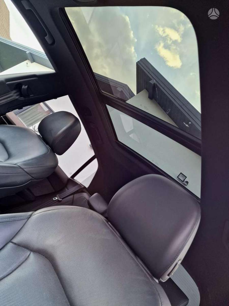 Melns Audi Q8 2018 Marijampole, ar dzinēja tilpumu 2.97 L un nobraukumu 249 tūkst. km par 39990 €, foto 23 vietnē AUTOMOTO.COM.LV