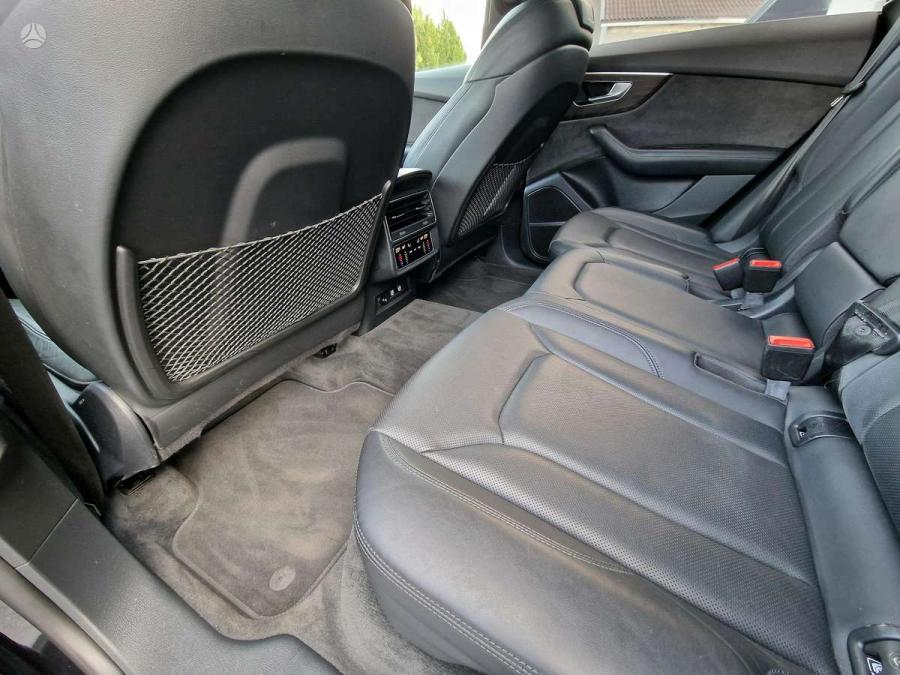 Melns Audi Q8 2018 Marijampole, ar dzinēja tilpumu 2.97 L un nobraukumu 249 tūkst. km par 39990 €, foto 27 vietnē AUTOMOTO.COM.LV