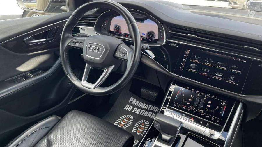 Black Audi Q8 2018 in Marijampole, with an engine capacity of 2.97 L and mileage of 252 thousand km for 38900 €, photo 4 on AUTOMOTO.COM.LV