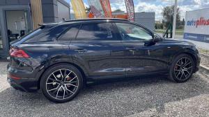 Black Audi Q8 2018 in Marijampole, with an engine capacity of 2.97 L and mileage of 252 thousand km for 38900 €, photo 11 on AUTOMOTO.COM.LV