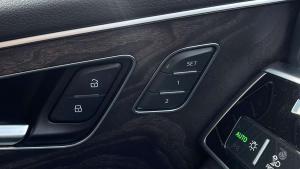 Black Audi Q8 2018 in Marijampole, with an engine capacity of 2.97 L and mileage of 252 thousand km for 38900 €, photo 16 on AUTOMOTO.COM.LV