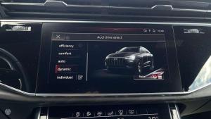 Black Audi Q8 2018 in Marijampole, with an engine capacity of 2.97 L and mileage of 252 thousand km for 38900 €, photo 30 on AUTOMOTO.COM.LV