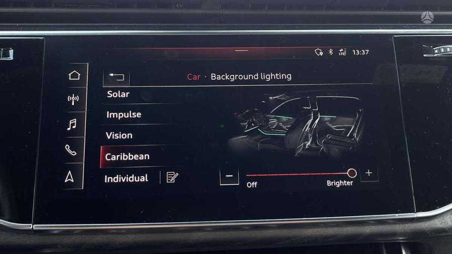 Black Audi Q8 2018 in Marijampole, with an engine capacity of 2.97 L and mileage of 252 thousand km for 38900 €, photo 40 on AUTOMOTO.COM.LV