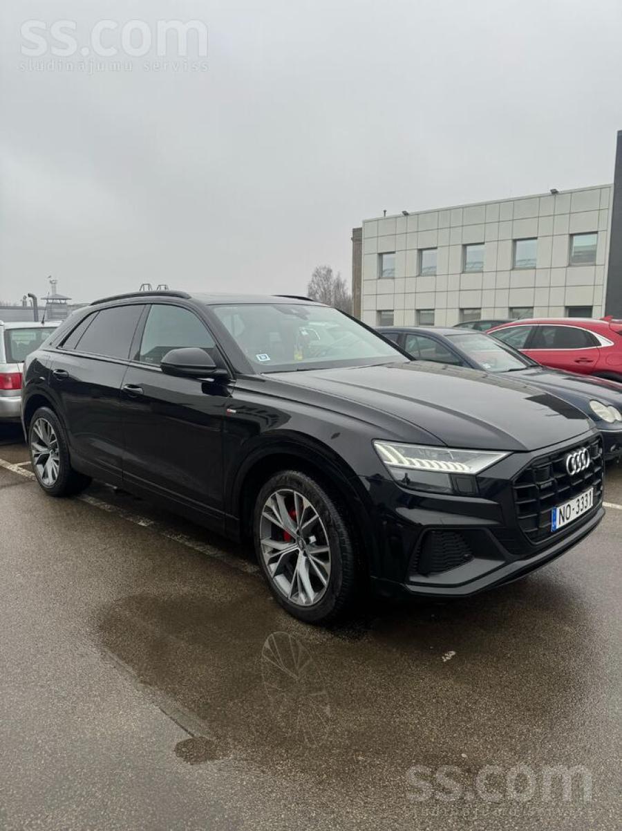 Melns Audi Q8 2019 Ogre, ar dzinēja tilpumu 3.00 L un nobraukumu 122 tūkst. km par 97800 €, foto 2 vietnē AUTOMOTO.COM.LV