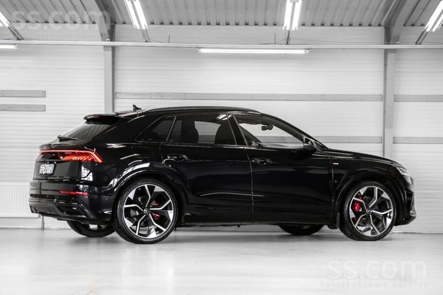 Black Audi Q8 2019 in Tukums, with an engine capacity of 3.00 L and mileage of 0 thousand km for 77000 €, photo 3 on AUTOMOTO.COM.LV