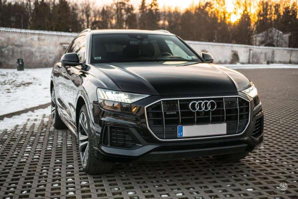 Black Audi Q8 2019 in Kaunas, with an engine capacity of 3.00 L and mileage of 173 thousand km for 38450 €, photo 1 on AUTOMOTO.COM.LV
