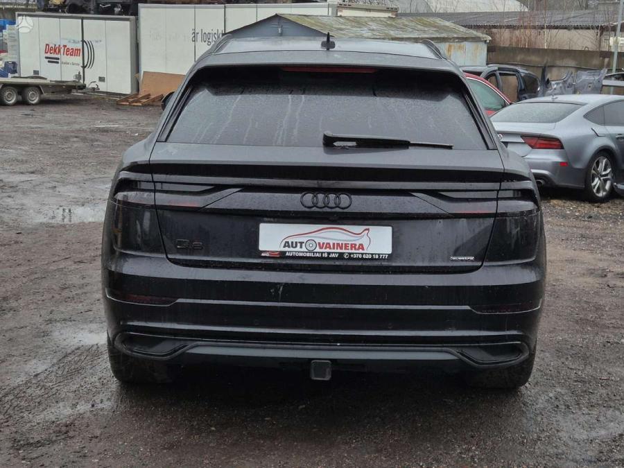 Black Audi Q8 2019 in Vilnius, with an engine capacity of 3.00 L and mileage of 100 thousand km for 18700 €, photo 8 on AUTOMOTO.COM.LV