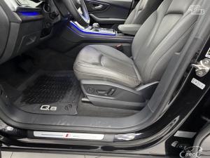 Black Audi Q8 2019 in Avizieniai, with an engine capacity of 3.00 L and mileage of 61 thousand km for 42900 €, photo 25 on AUTOMOTO.COM.LV