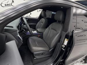 Black Audi Q8 2019 in Avizieniai, with an engine capacity of 3.00 L and mileage of 61 thousand km for 42900 €, photo 26 on AUTOMOTO.COM.LV