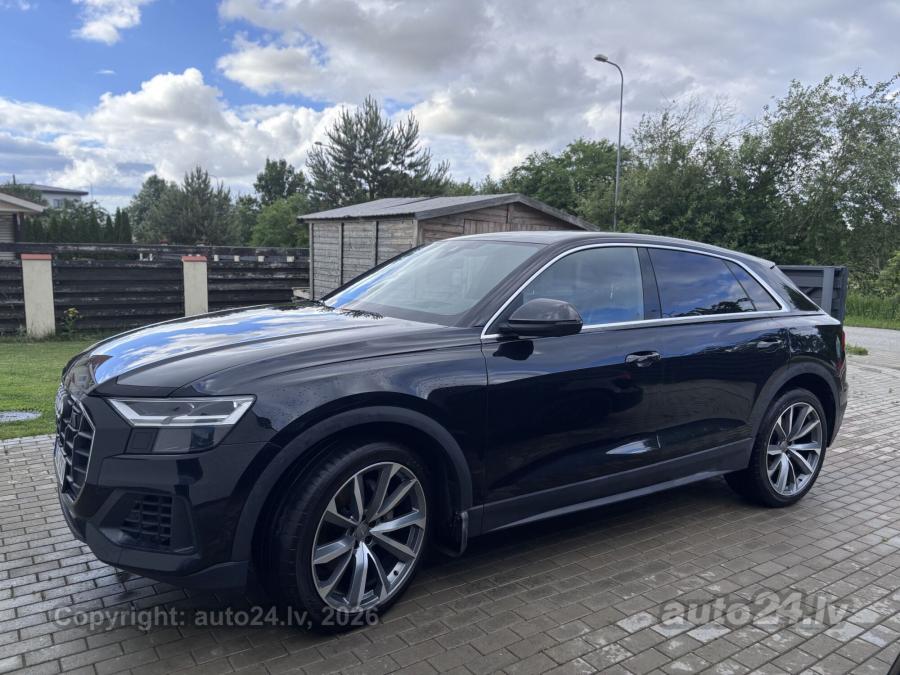 Melns Audi Q8 2019 Tallina, ar dzinēja tilpumu 3.00 L un nobraukumu 201 tūkst. km par 40500 €, foto 1 vietnē AUTOMOTO.COM.LV