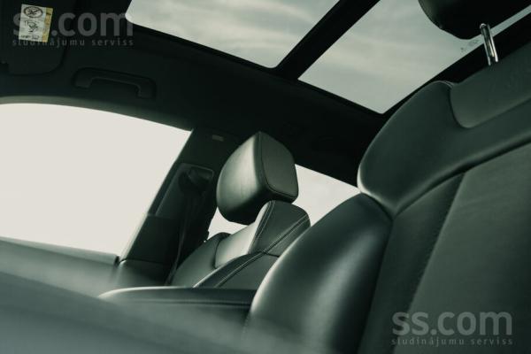 Black Audi Q8 2019 in Riga, with an engine capacity of 3.00 L and mileage of 121 thousand km for 42000 €, photo 8 on AUTOMOTO.COM.LV
