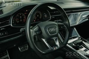 Melns Audi Q8 2019 Rīga, ar dzinēja tilpumu 3.00 L un nobraukumu 121 tūkst. km par 42000 €, foto 5 vietnē AUTOMOTO.COM.LV