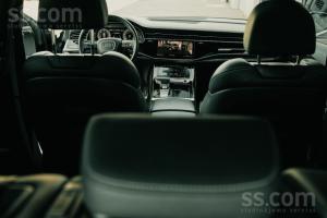 Melns Audi Q8 2019 Rīga, ar dzinēja tilpumu 3.00 L un nobraukumu 121 tūkst. km par 42000 €, foto 24 vietnē AUTOMOTO.COM.LV
