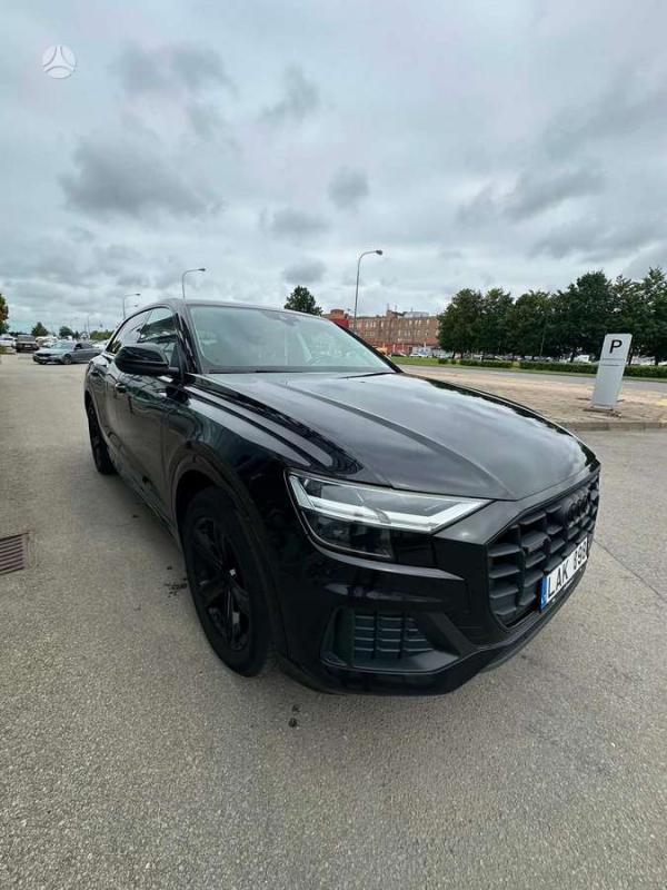 Black Audi Q8 2019 in Klaipeda, with an engine capacity of 3.00 L and mileage of 182 thousand km for 35500 €, photo 2 on AUTOMOTO.COM.LV