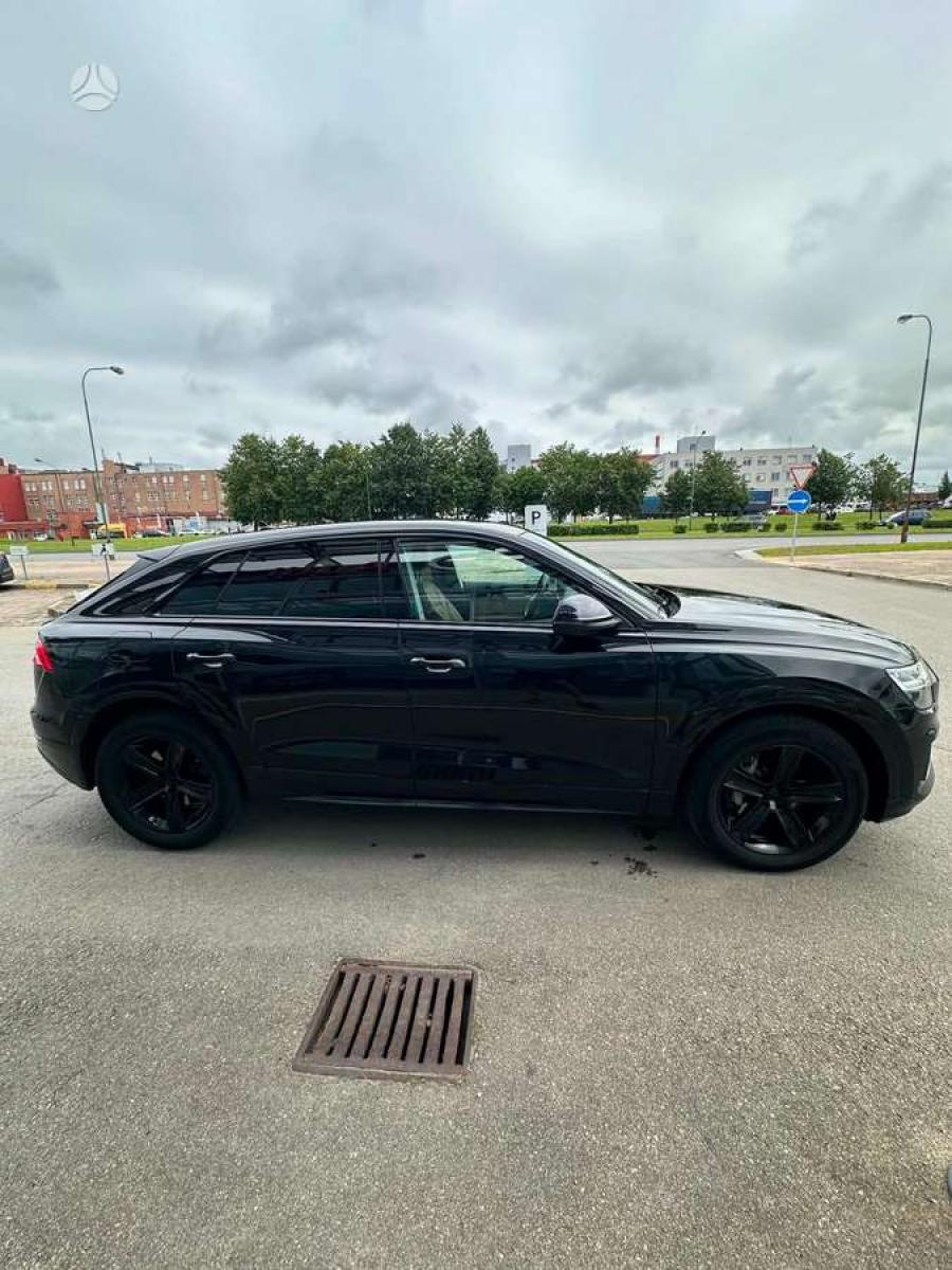 Black Audi Q8 2019 in Klaipeda, with an engine capacity of 3.00 L and mileage of 182 thousand km for 35500 €, photo 4 on AUTOMOTO.COM.LV