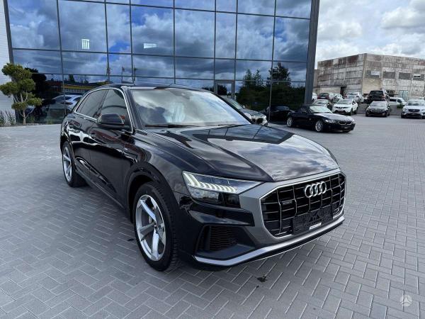 Black Audi Q8 2019 in Telschi, with an engine capacity of 2.97 L and mileage of 240 thousand km for 34999 €, photo 9 on AUTOMOTO.COM.LV