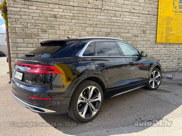 Black Audi Q8 2019 in Tallinn, with an engine capacity of 3.00 L and mileage of 94 thousand km for 45000 €, photo 4 on AUTOMOTO.COM.LV