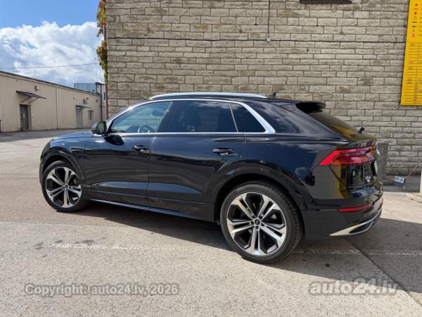 Black Audi Q8 2019 in Tallinn, with an engine capacity of 3.00 L and mileage of 94 thousand km for 45000 €, photo 6 on AUTOMOTO.COM.LV