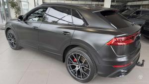 Melns Audi Q8 2019 Marijampole, ar dzinēja tilpumu 2.97 L un nobraukumu 220 tūkst. km par 39999 €, foto 4 vietnē AUTOMOTO.COM.LV
