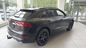 Melns Audi Q8 2019 Marijampole, ar dzinēja tilpumu 2.97 L un nobraukumu 220 tūkst. km par 39999 €, foto 6 vietnē AUTOMOTO.COM.LV