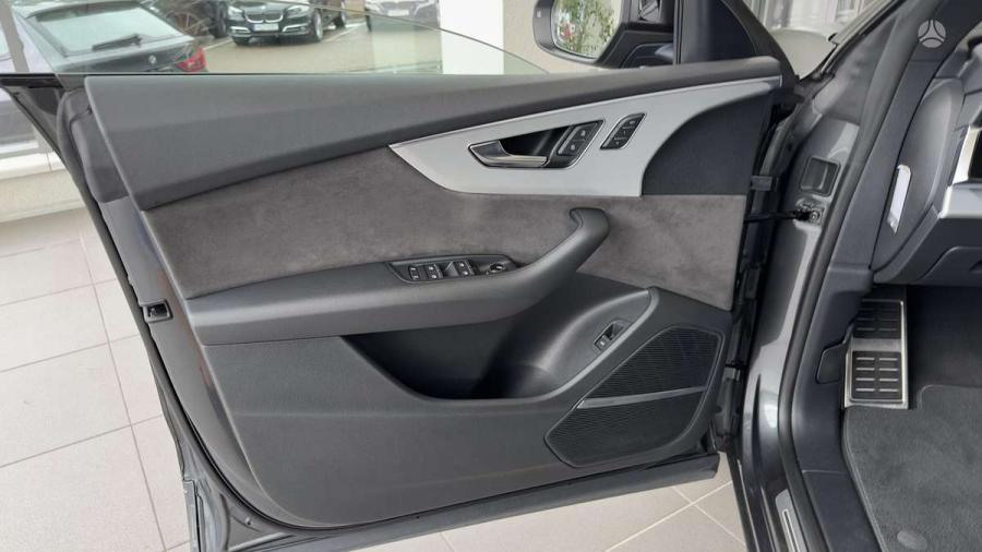 Melns Audi Q8 2019 Marijampole, ar dzinēja tilpumu 2.97 L un nobraukumu 220 tūkst. km par 39999 €, foto 20 vietnē AUTOMOTO.COM.LV