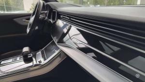 Melns Audi Q8 2019 Marijampole, ar dzinēja tilpumu 2.97 L un nobraukumu 220 tūkst. km par 39999 €, foto 25 vietnē AUTOMOTO.COM.LV