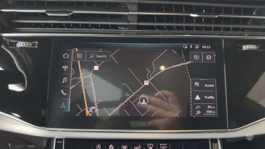 Melns Audi Q8 2019 Marijampole, ar dzinēja tilpumu 2.97 L un nobraukumu 220 tūkst. km par 39999 €, foto 29 vietnē AUTOMOTO.COM.LV