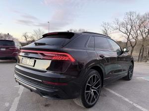 Black Audi Q8 2019 in Vilnius, with an engine capacity of 3.00 L and mileage of 137 thousand km for 39900 €, photo 3 on AUTOMOTO.COM.LV