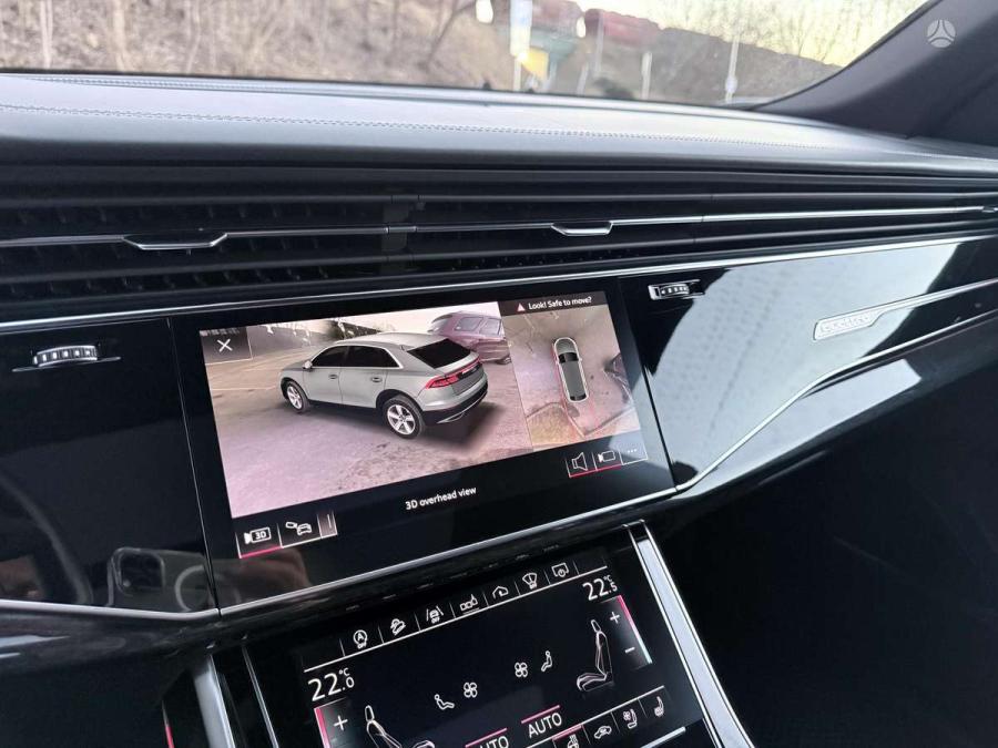 Black Audi Q8 2019 in Vilnius, with an engine capacity of 3.00 L and mileage of 137 thousand km for 39900 €, photo 12 on AUTOMOTO.COM.LV