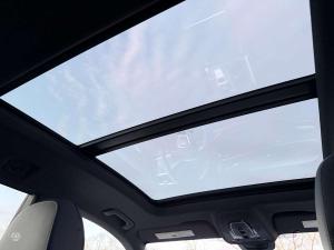 Black Audi Q8 2019 in Vilnius, with an engine capacity of 3.00 L and mileage of 137 thousand km for 39900 €, photo 15 on AUTOMOTO.COM.LV