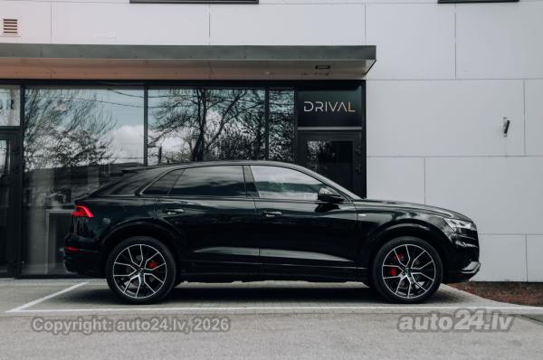 Black Audi Q8 2020 in Tallinn, with an engine capacity of 3.00 L and mileage of 138 thousand km for 55900 €, photo 5 on AUTOMOTO.COM.LV