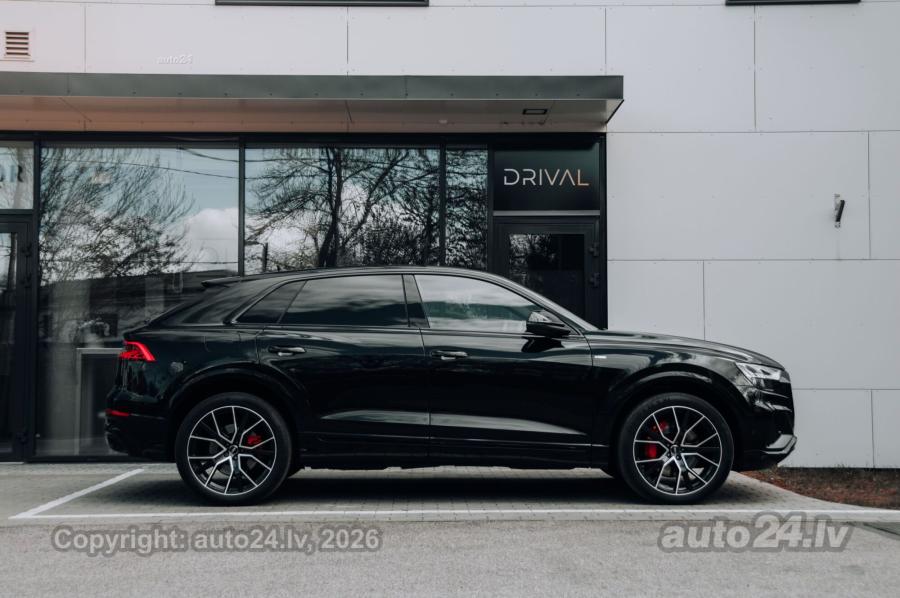 Melns Audi Q8 2020 Tallina, ar dzinēja tilpumu 3.00 L un nobraukumu 138 tūkst. km par 55900 €, foto 6 vietnē AUTOMOTO.COM.LV