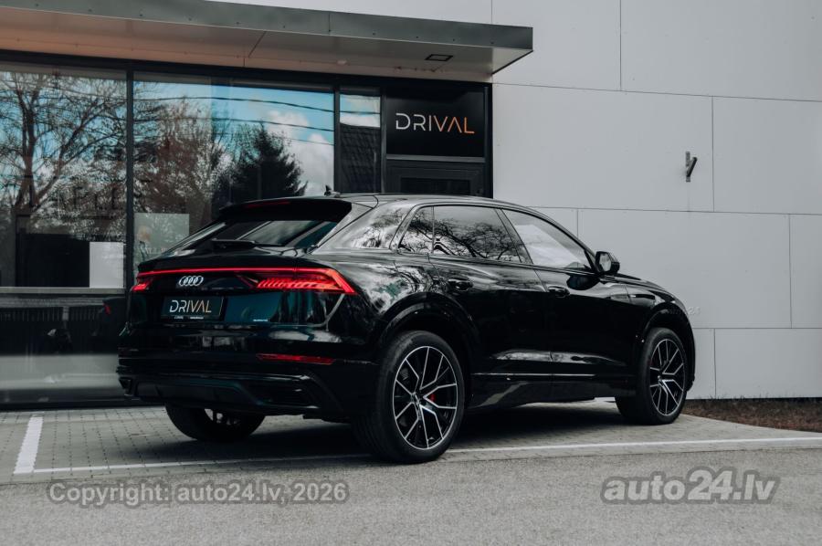 Melns Audi Q8 2020 Tallina, ar dzinēja tilpumu 3.00 L un nobraukumu 138 tūkst. km par 55900 €, foto 8 vietnē AUTOMOTO.COM.LV