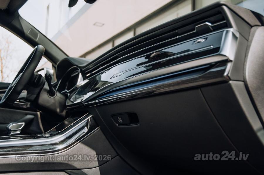 Melns Audi Q8 2020 Tallina, ar dzinēja tilpumu 3.00 L un nobraukumu 138 tūkst. km par 55900 €, foto 16 vietnē AUTOMOTO.COM.LV