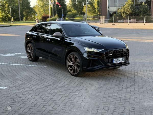 Melns Audi Q8 2020 Viļņa, ar dzinēja tilpumu 4.00 L un nobraukumu 199 tūkst. km par 52500 €, foto 8 vietnē AUTOMOTO.COM.LV