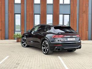 Melns Audi Q8 2020 Kauņa, ar dzinēja tilpumu 3.00 L un nobraukumu 80 tūkst. km par 55500 €, foto 4 vietnē AUTOMOTO.COM.LV