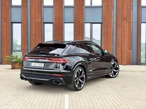 Melns Audi Q8 2020 Kauņa, ar dzinēja tilpumu 3.00 L un nobraukumu 80 tūkst. km par 55500 €, foto 5 vietnē AUTOMOTO.COM.LV