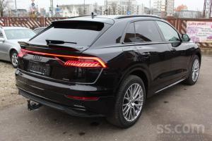 Melns Audi Q8 2021 Liepāja, ar dzinēja tilpumu 3.00 L un nobraukumu 92 tūkst. km par 59000 €, foto 4 vietnē AUTOMOTO.COM.LV
