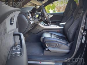 Black Audi Q8 2021 in Riga, with an engine capacity of 3.00 L and mileage of 93 thousand km for 69900 €, photo 13 on AUTOMOTO.COM.LV
