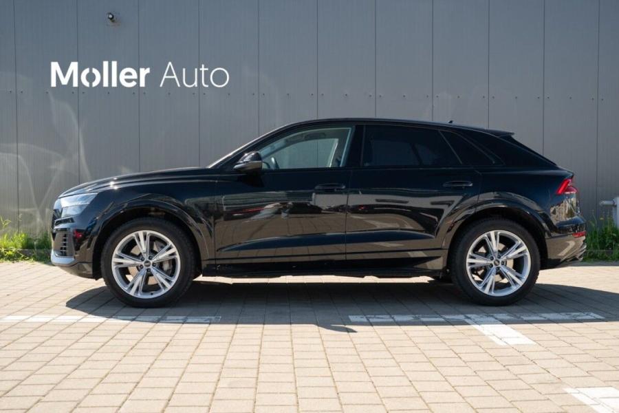 Melns Audi Q8 2021 Viļņa, ar dzinēja tilpumu 3.00 L un nobraukumu 85 tūkst. km par 53000 €, foto 5 vietnē AUTOMOTO.COM.LV