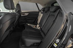 Melns Audi Q8 2021 Viļņa, ar dzinēja tilpumu 3.00 L un nobraukumu 85 tūkst. km par 53000 €, foto 12 vietnē AUTOMOTO.COM.LV