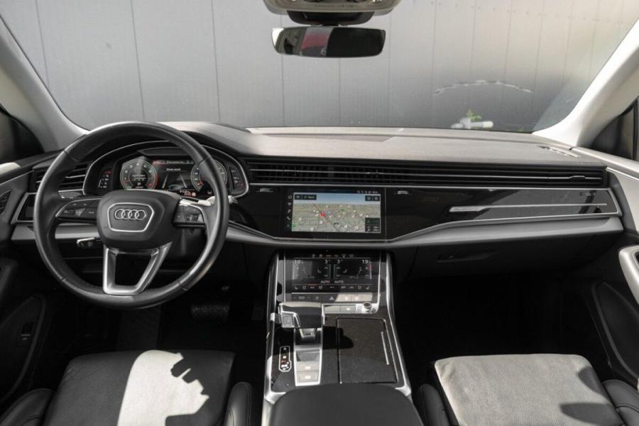 Melns Audi Q8 2021 Viļņa, ar dzinēja tilpumu 3.00 L un nobraukumu 85 tūkst. km par 53000 €, foto 13 vietnē AUTOMOTO.COM.LV