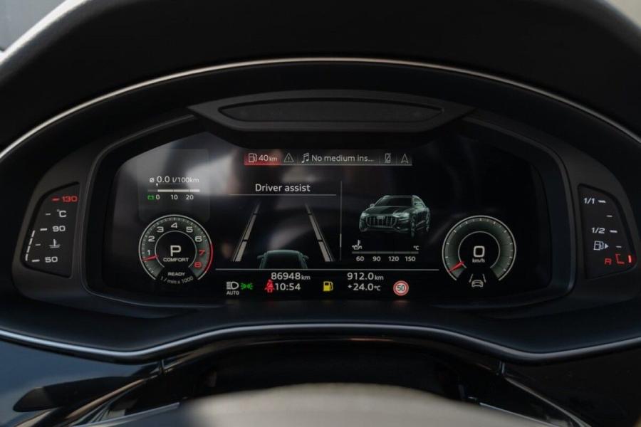 Melns Audi Q8 2021 Viļņa, ar dzinēja tilpumu 3.00 L un nobraukumu 85 tūkst. km par 53000 €, foto 27 vietnē AUTOMOTO.COM.LV