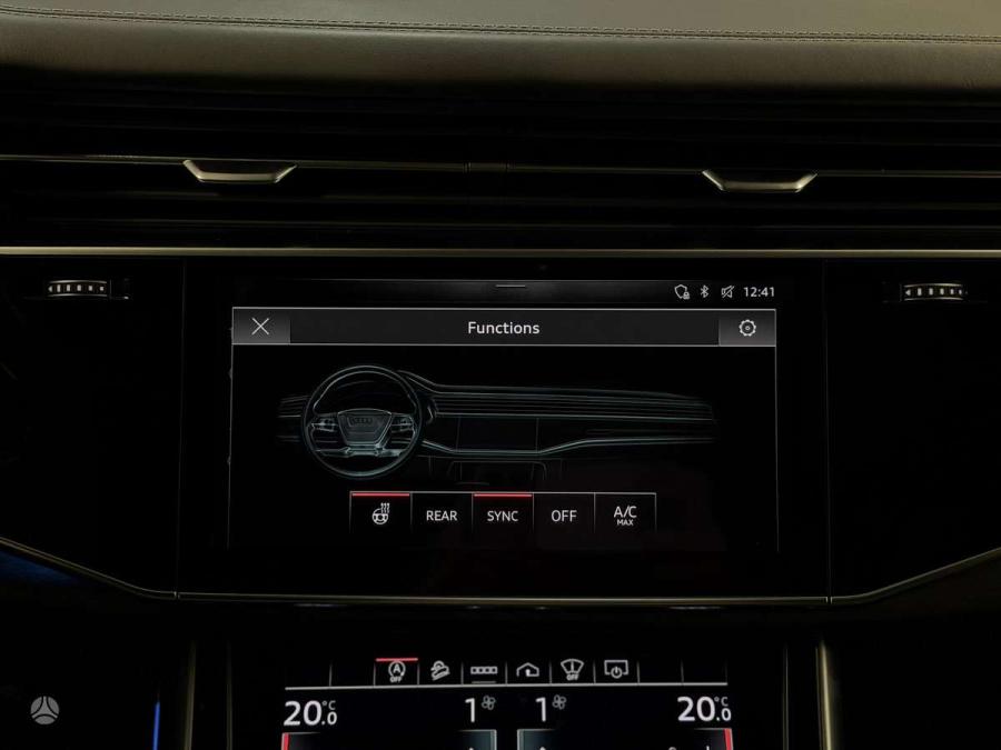 Black Audi Q8 2021 in Vilnius, with an engine capacity of 3.00 L and mileage of 149 thousand km for 50990 €, photo 23 on AUTOMOTO.COM.LV