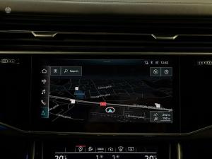 Black Audi Q8 2021 in Vilnius, with an engine capacity of 3.00 L and mileage of 149 thousand km for 50990 €, photo 26 on AUTOMOTO.COM.LV
