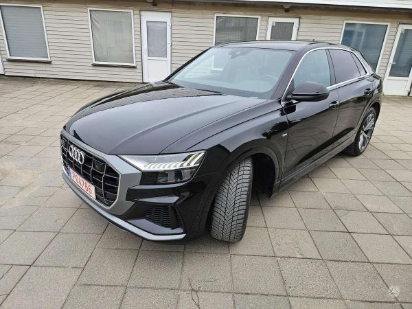 Melns Audi Q8 2021 Viļņa, ar dzinēja tilpumu 3.00 L un nobraukumu 99 tūkst. km par 49800 €, foto 2 vietnē AUTOMOTO.COM.LV