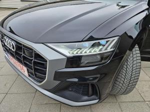 Black Audi Q8 2021 in Vilnius, with an engine capacity of 3.00 L and mileage of 99 thousand km for 49800 €, photo 12 on AUTOMOTO.COM.LV